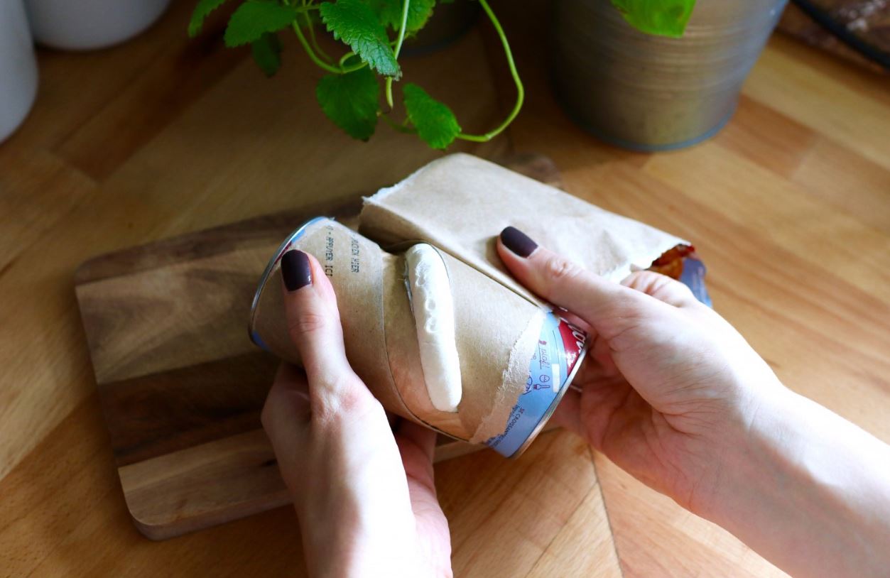 Hoe open je een Danerolles blikje het beste? Geniet van je croissants ...